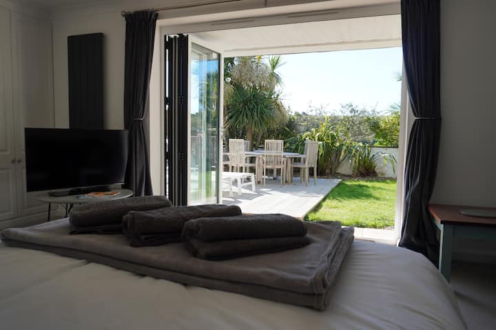 Quay House Guest Accommodation - Crantock