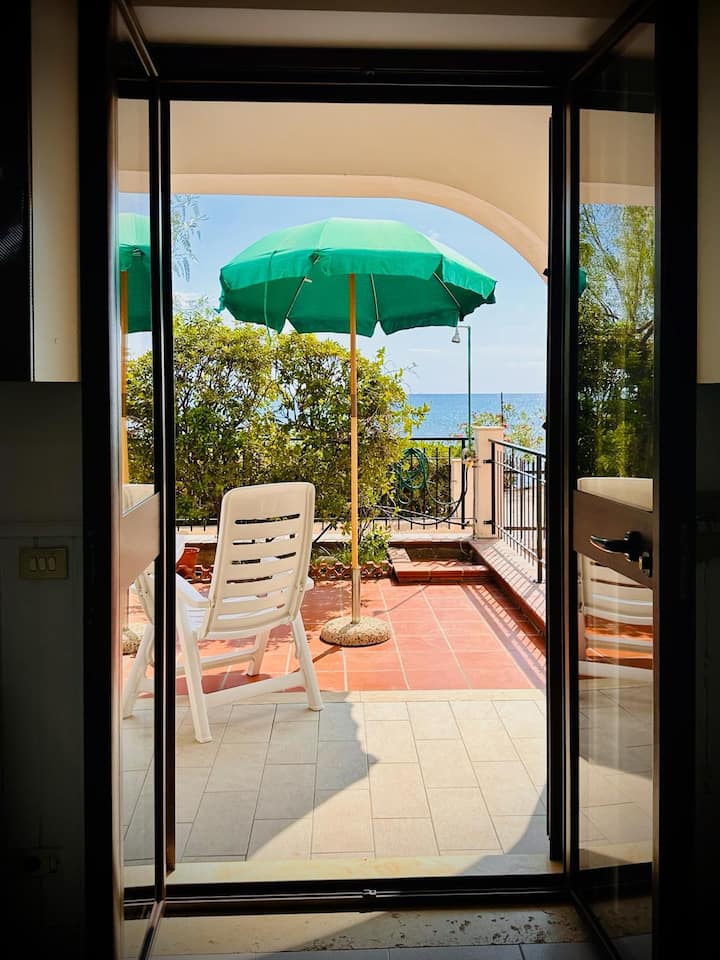 Alloggio Da Sogno Sulla Spiaggia - Bova Marina