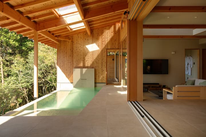 Heated Pool & Sauna | Casablanca Villa Hakone - Hakone