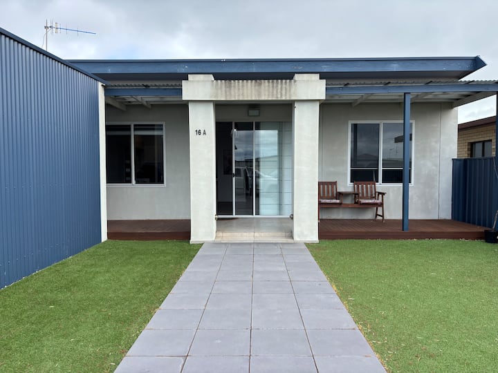 The Bach - Tumby Bay