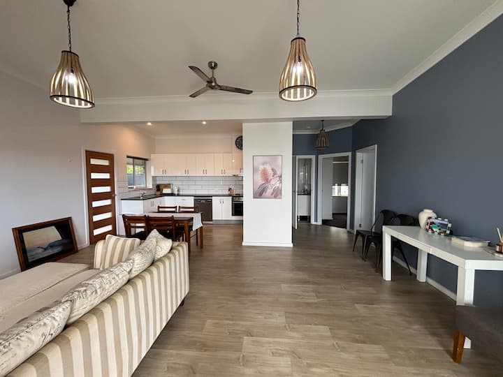 The Bach - Tumby Bay