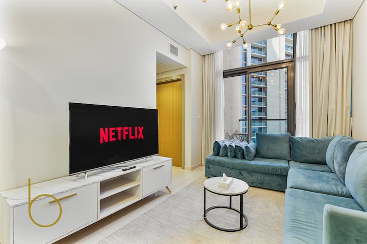 Bookable | 2 Bed Damac Aykon City | Balcony & Pool - Dubái