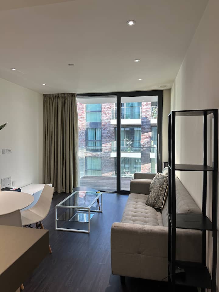 Modern Apartment In City Centre - London Bridge Station