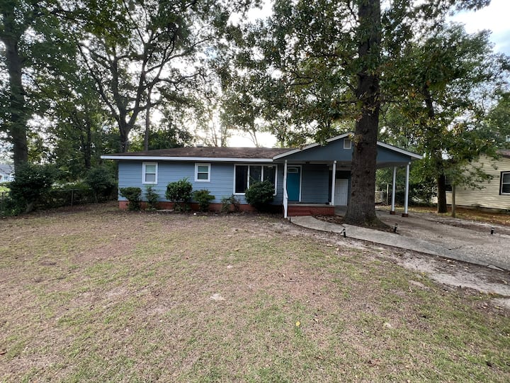 Minimalist-modern Home W/keyless Entry & Parking - ファイエットビル, NC