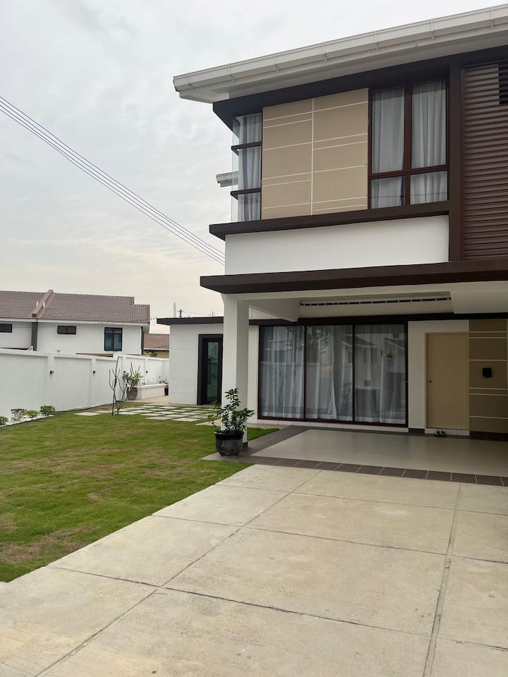Family-friendly Stay, Bbq & Large Space - Batang Kali