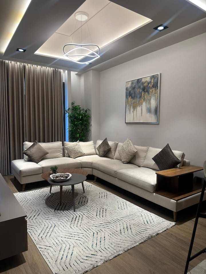 Luxe Living 1-bedroom Apartment - Diamond In City - Accra