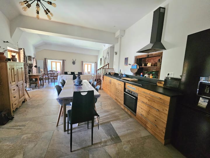 Appartement Spacieux Et Moderne Au Casset - Névache