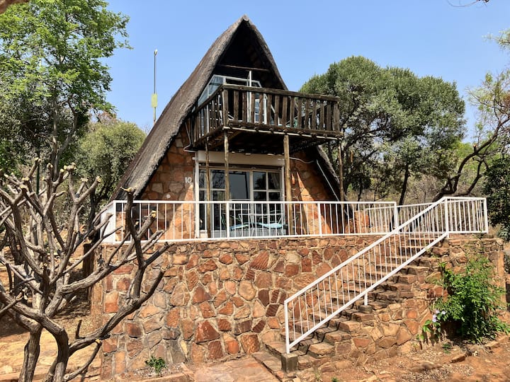 Tshiamo Bush Chalet - Buffelspoort
