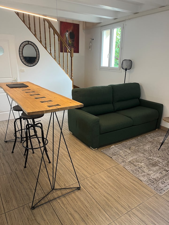 T2 En Duplex Neuf, Entièrement Meublé Et éQuipé. - Port-de-Bouc