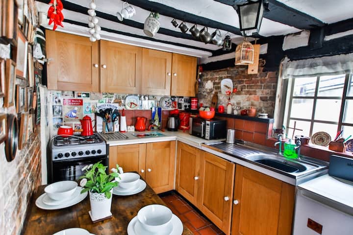 The Captain's Cottage - Hastings