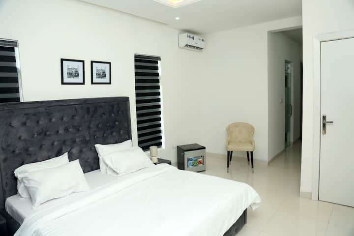 Domi Smart Luxury Apartment, Ikeja, Lagos - Nigeria