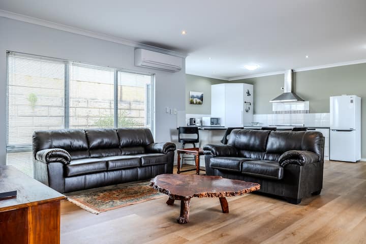 Angove House - Albany