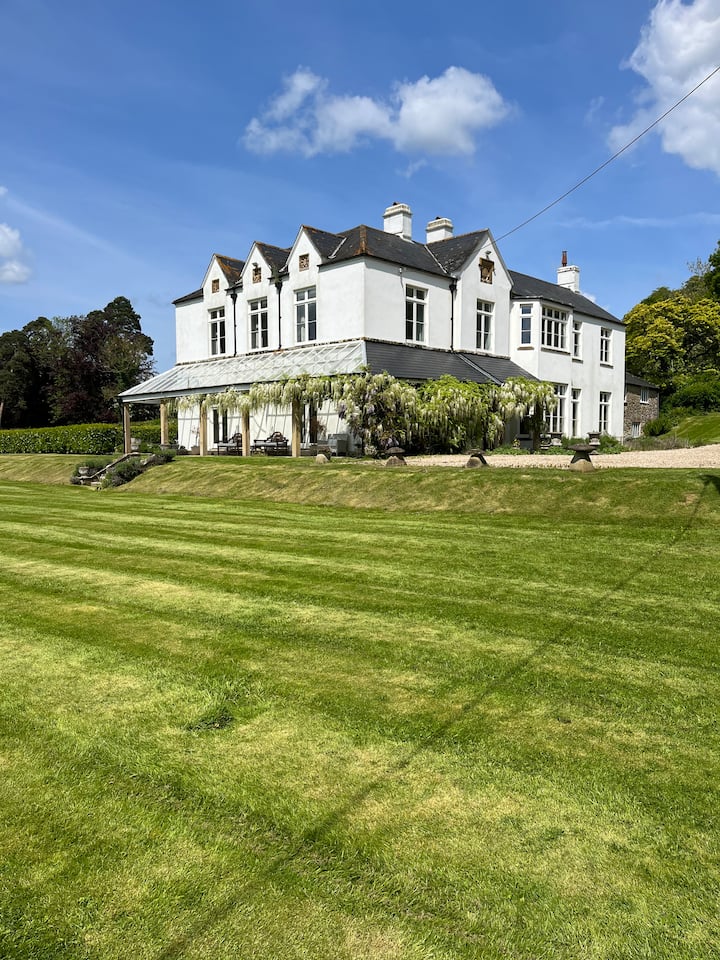 Country Manor B&b - Chard