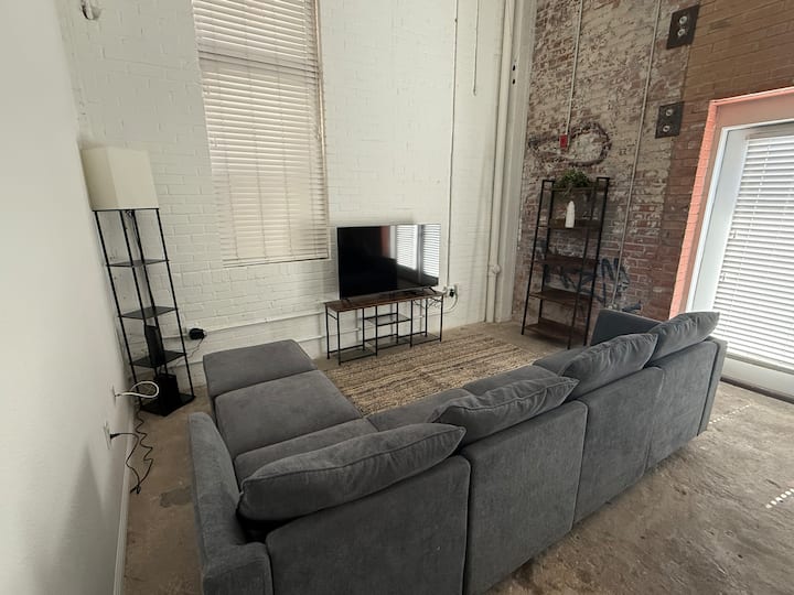 Graffiti Loft - San Antonio, TX