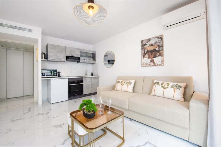 Agréable Studio 50 Mètres De La Mer -Menton Centre - Menton