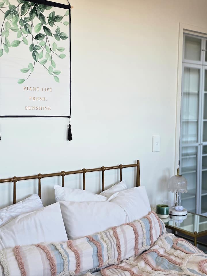 Almost Brand New1 Bedder Apt Next To Enfield Hotel - Carlton