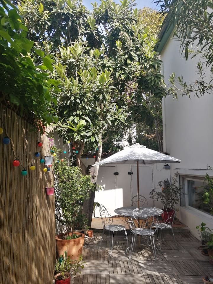 Joli Studio Avec Jardin - Nice