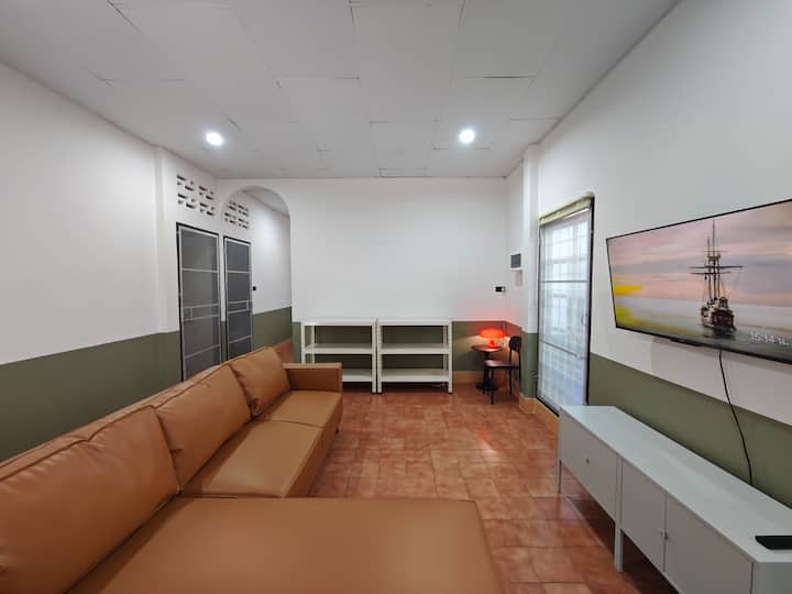 Sunflower House - Phuket