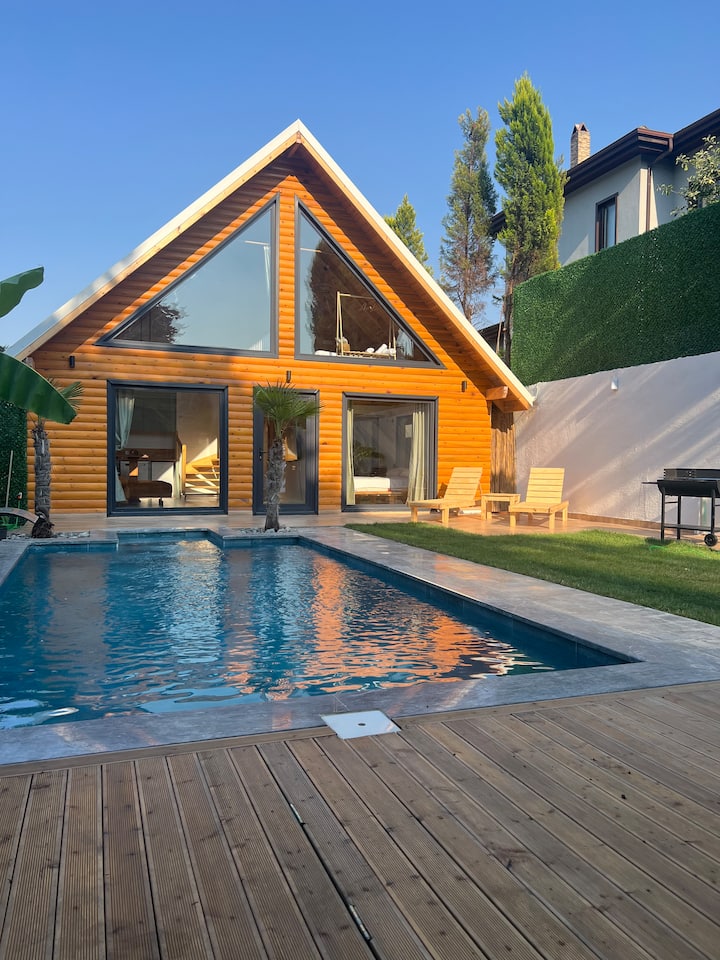 Sapanca Joon Bungalow
Müstakil ıSıtmalı Havuzlu - Sapanca