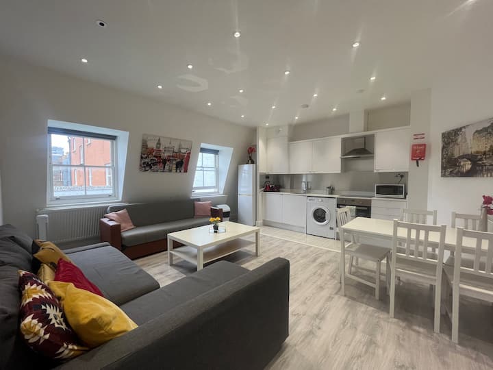 Modern 1-bed Flat W/ Lift – Prime Maida Vale - Central London