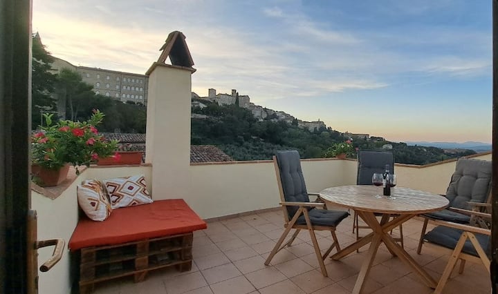 Terrazza Mira · City & Hills Retreat - Todi