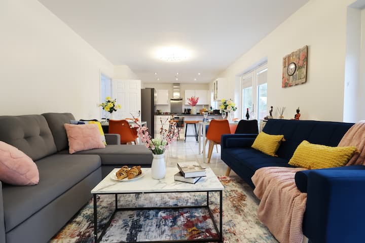 6bdr Stylist Home - 4 Parking Family & Contractor - Cardiff