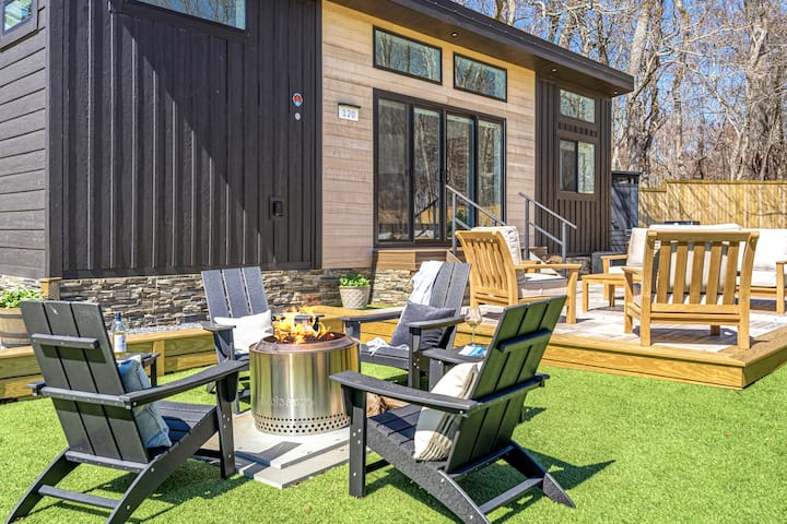 2-bedroom Park Model Cottage - The Hamptons, NY