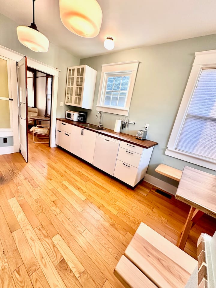 Trail House - Rossland