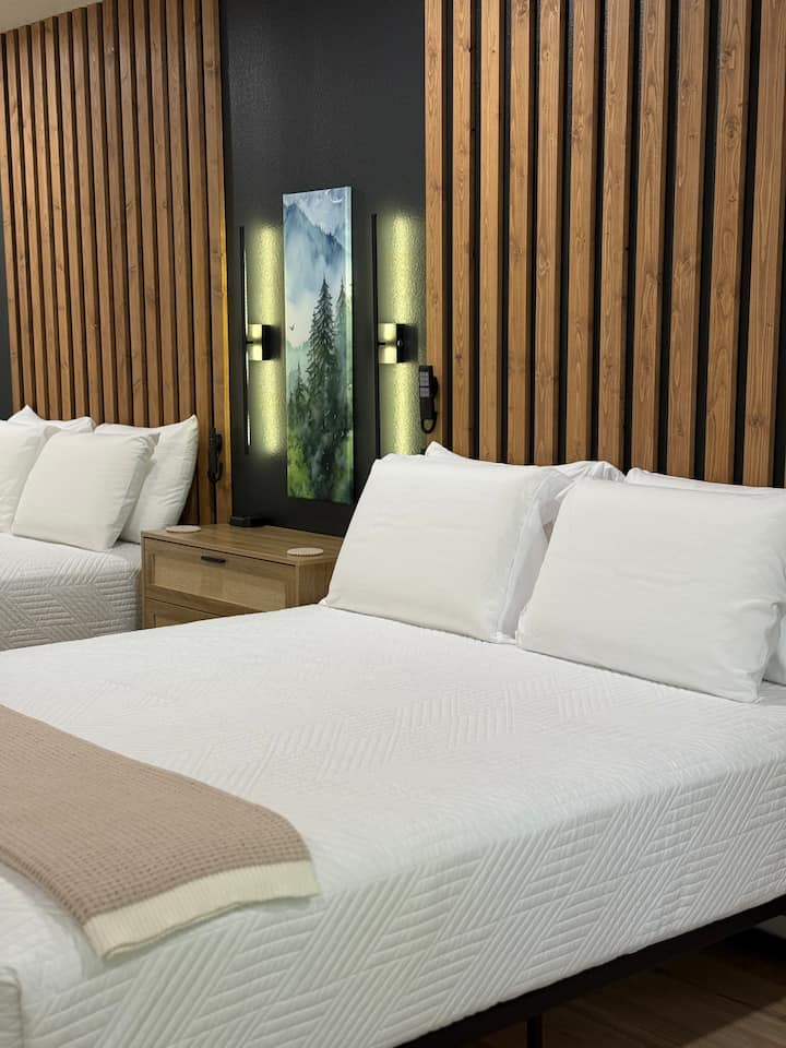 The Pinehaven Getaway Near Texarkana Airport - Texarkana, AR