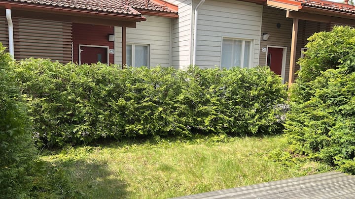 Rivitalokaksio 40 M2, Lähellä Lentoasema Ja Jumbo - Vantaa