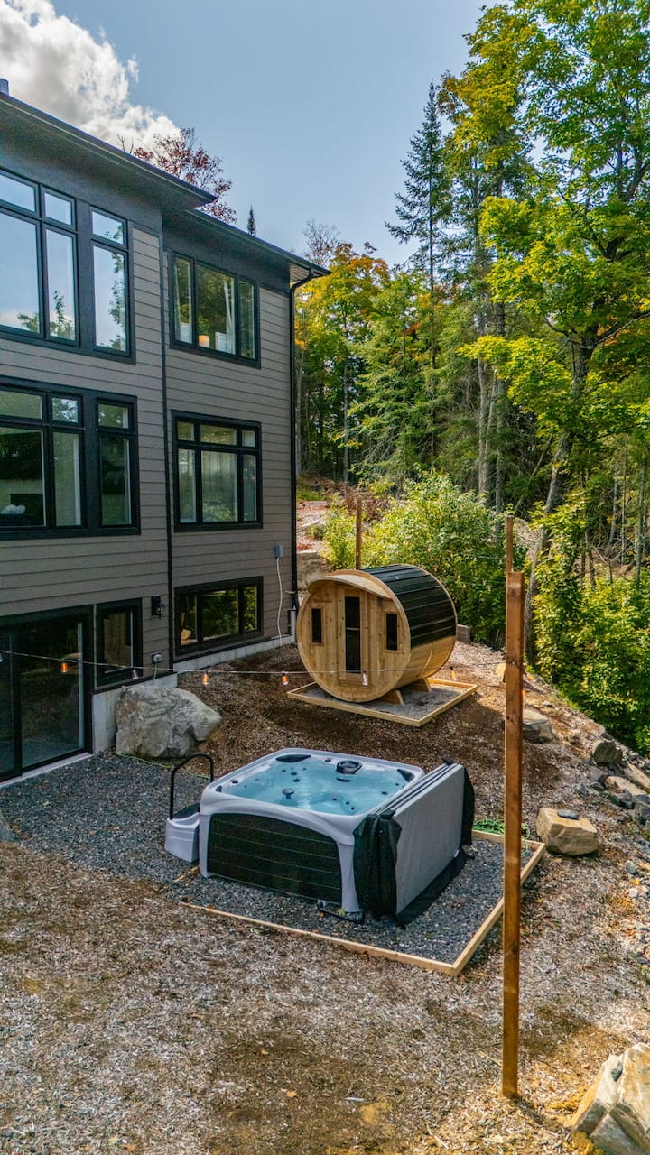 Northern Light Retreat|hottub|sauna|gamesroom - Ontario 60