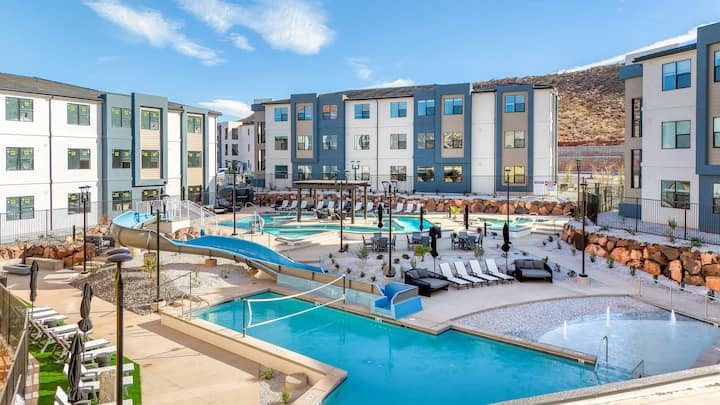 Signal Peak - Resort Pool, Lazy River - Hurricane, UT