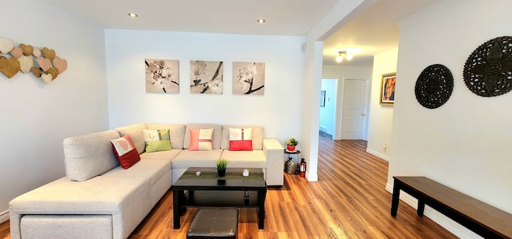 Cozy 2-bedroom Home With Free Parking - Longueuil
