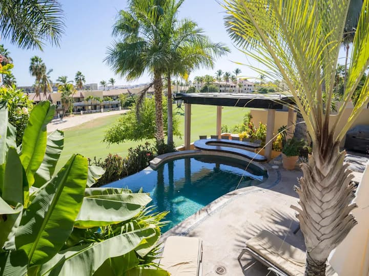 Luxury Home W/ Chef’s Kitchen, Fireplace & Den - San José del Cabo
