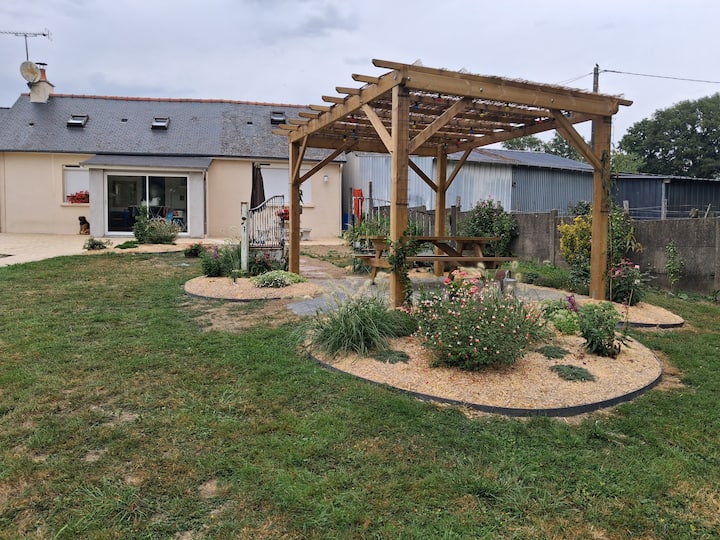 Maison Au Calme Près D'un Plan D'eau - Vitré