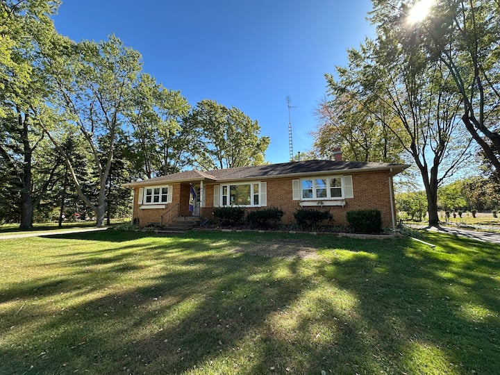 Southwest Michigan Home - Stevensville, MI