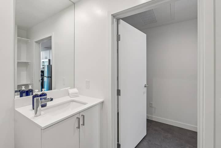 Compact Studio Apartment | Phoenix, Az | Placemakr - Phoenix