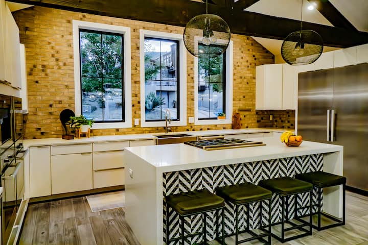 Micro Weddings: Sleeps 12, City View By Red Rocks - Golden, CO