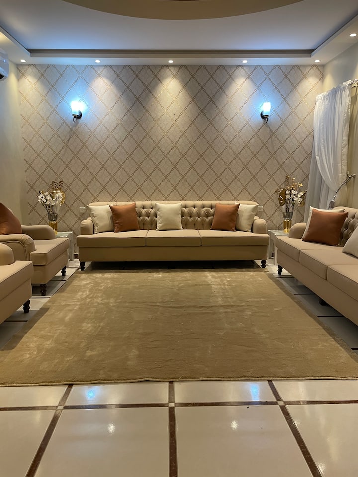 شقه فاخره بأثاث راقي ومريح - Mecca (Saudi Arabia)