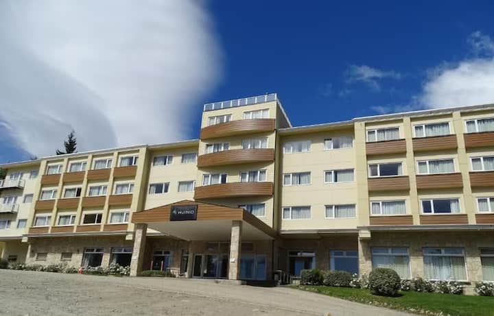 Garden-view In Each 3 Rooms + Breakfast, Near Lake - Bariloche