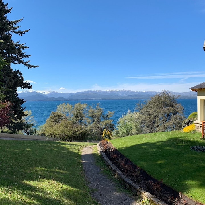 Stunning Family & Nature Nook 4 Rooms W/ Breakfast - San Carlos de Bariloche