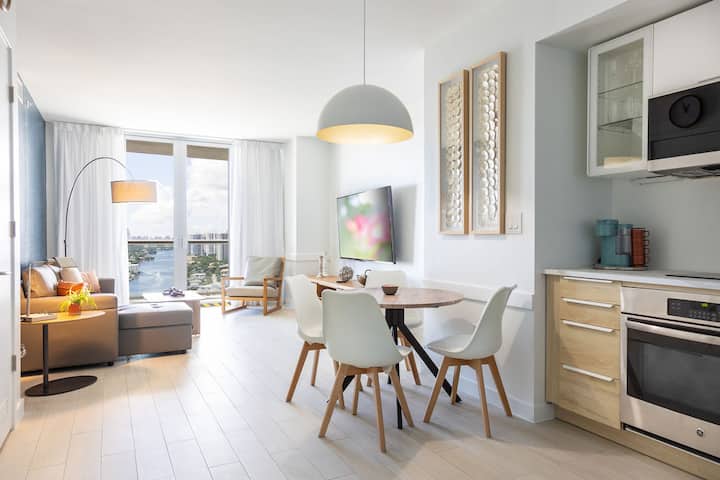 Bay&ocean View 1br + Pool + Gym + Beach 29th Floor - The Bahamas