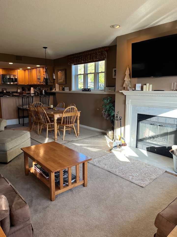 Bright, Family-friendly Winterplace - Ludlow, VT