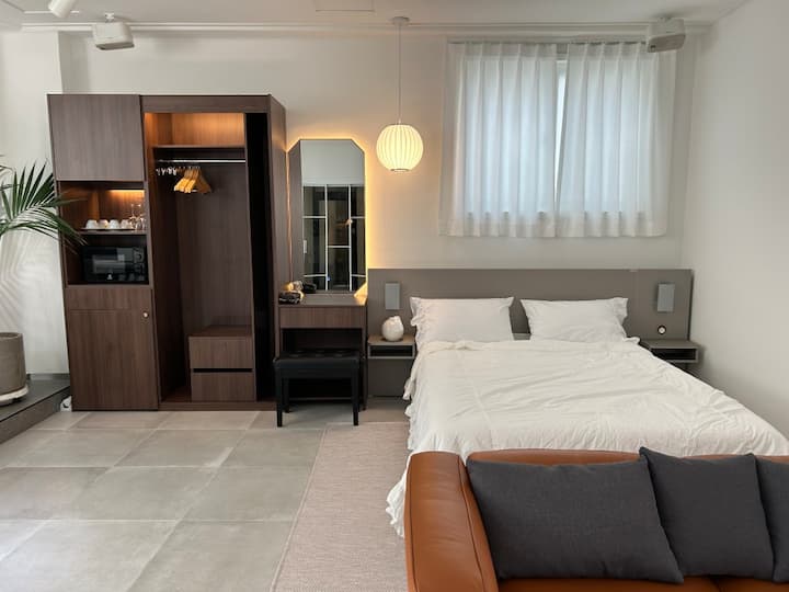 황리단길과 인접한 Pause Suite House - Gyeongju-si