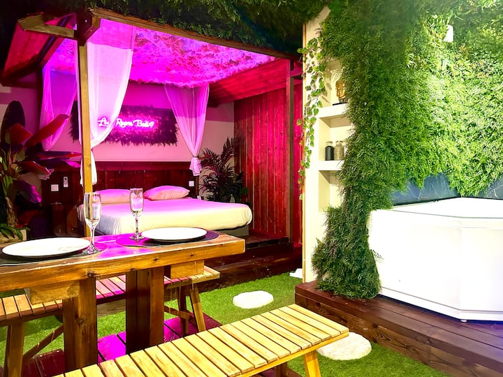 Loveroom Bali - Jacuzzi Sauna - メッス