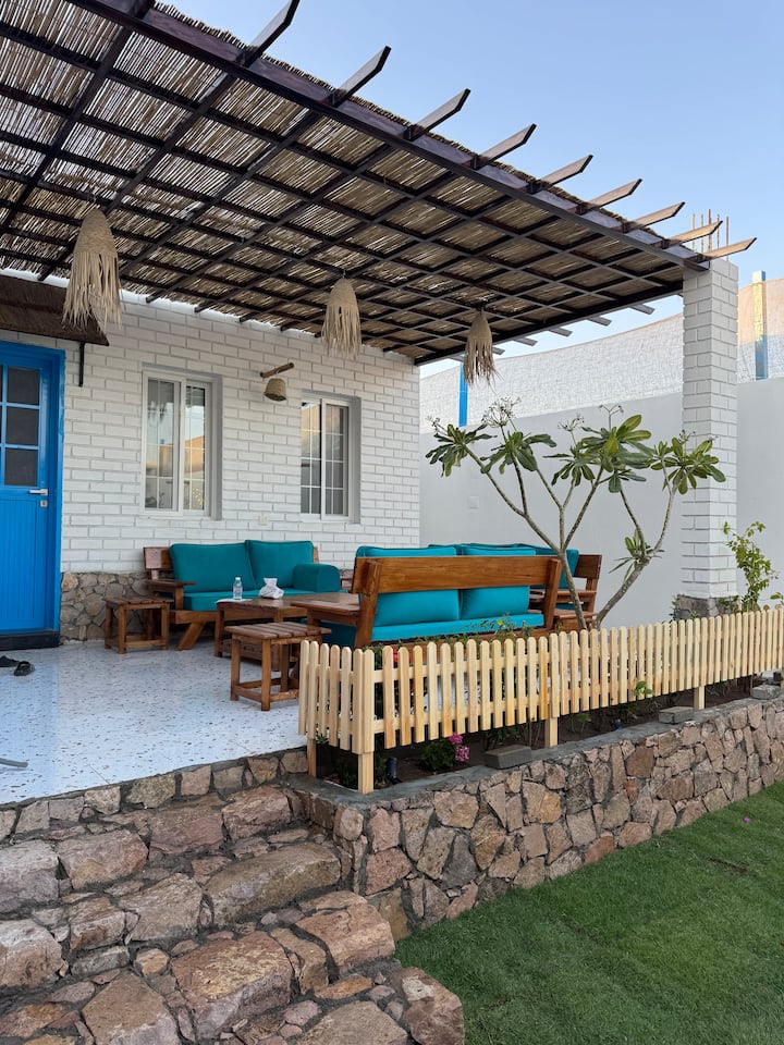 شاليه ريفي كبير بقسمين يمنحكم هدوء وراحه لا تنسى - Saudi Arabia