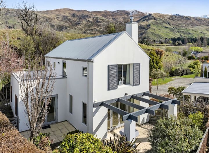 Magical Meadowbrook In Wanaka - ワナカ