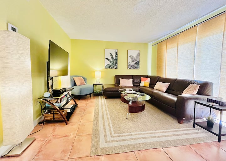 Updated Beach Condo In Beachfront Diplomat Complex - Floride