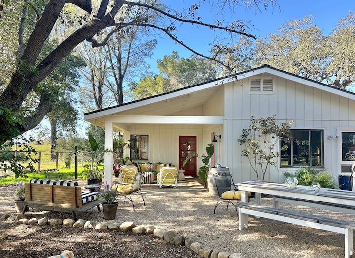 Cozy Mysa Ranch Farm House With Magical Views - Santa Ynez, CA
