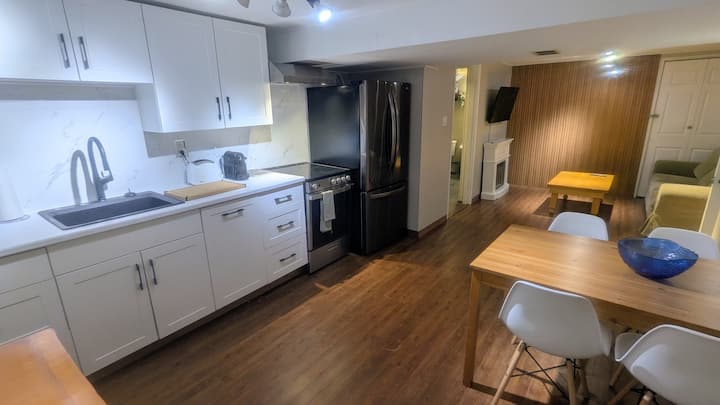 Cozy Basement Suite With Private Entrance - Greater Sudbury